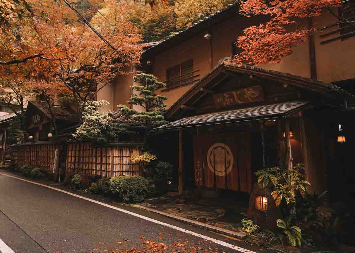 Best Places to Enjoy Autumn in Kyoto - Hana's Travel Journal