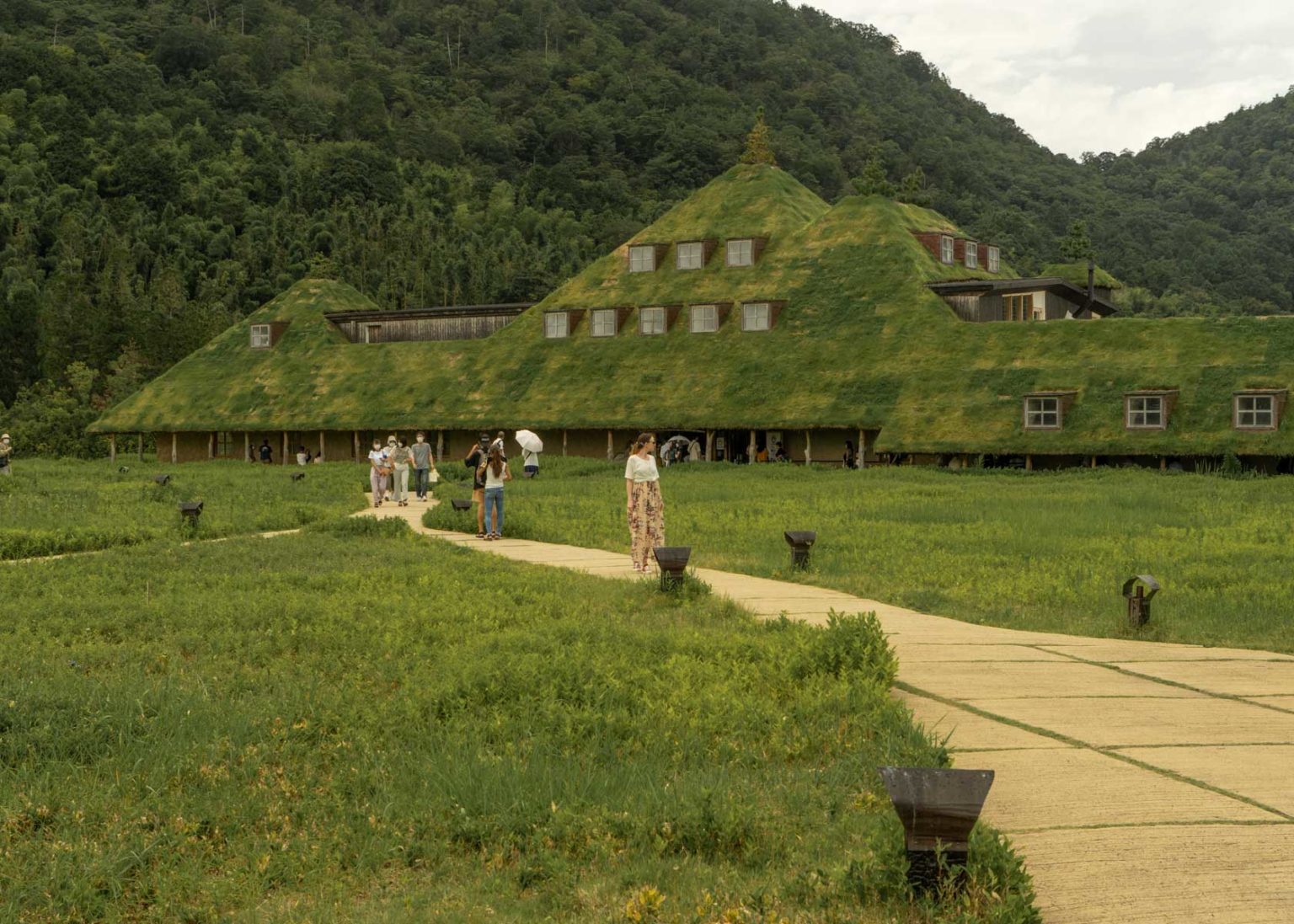 Small Japanese Towns with Traditional Architecture - Hana's Travel Journal